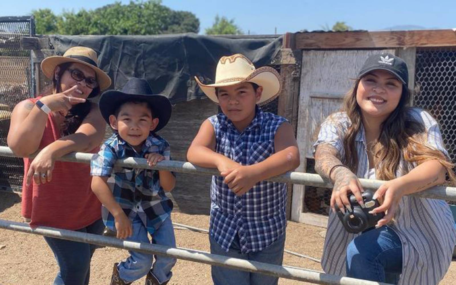 Rancho Los Fonseca is a Petting Zoo in Muscoy, CA 92407